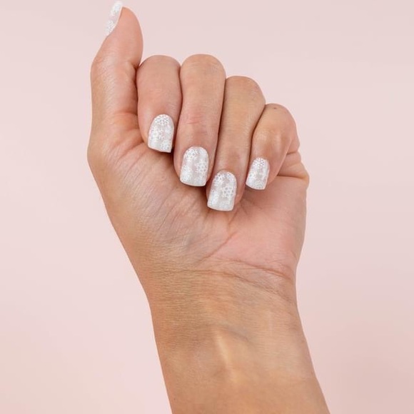 Red Aspen | Makeup | Red Aspen Nail Dashes Stellar Snowflakes Shiloh ...